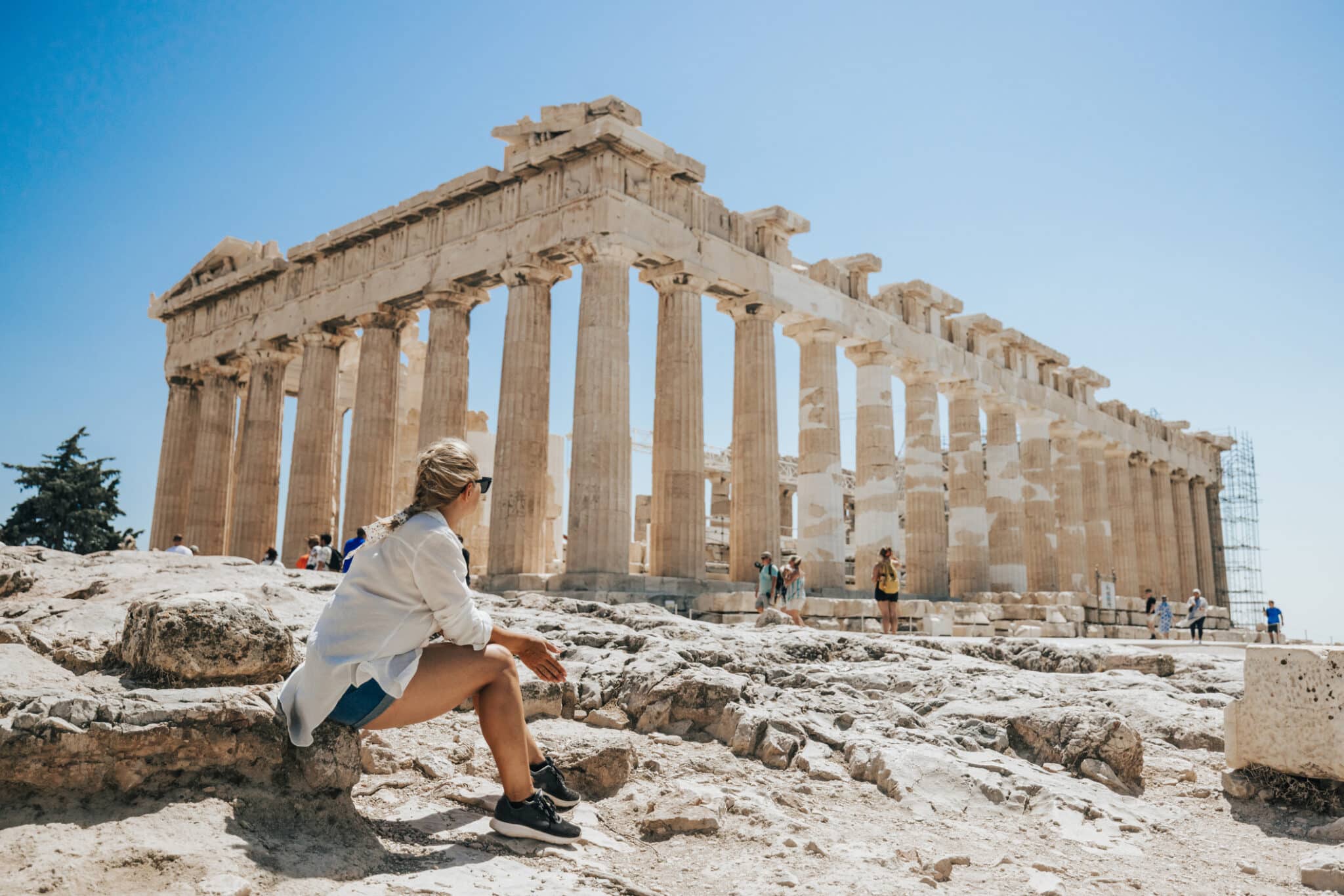Reise til Athen: Fra antikke ruiner til hippe takbarer - Reisetips