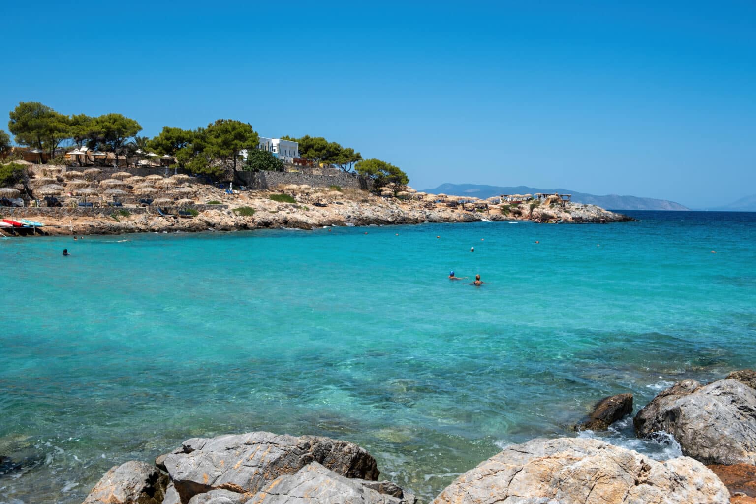 Reise til Athen: Fra antikke ruiner til hippe takbarer - Reisetips